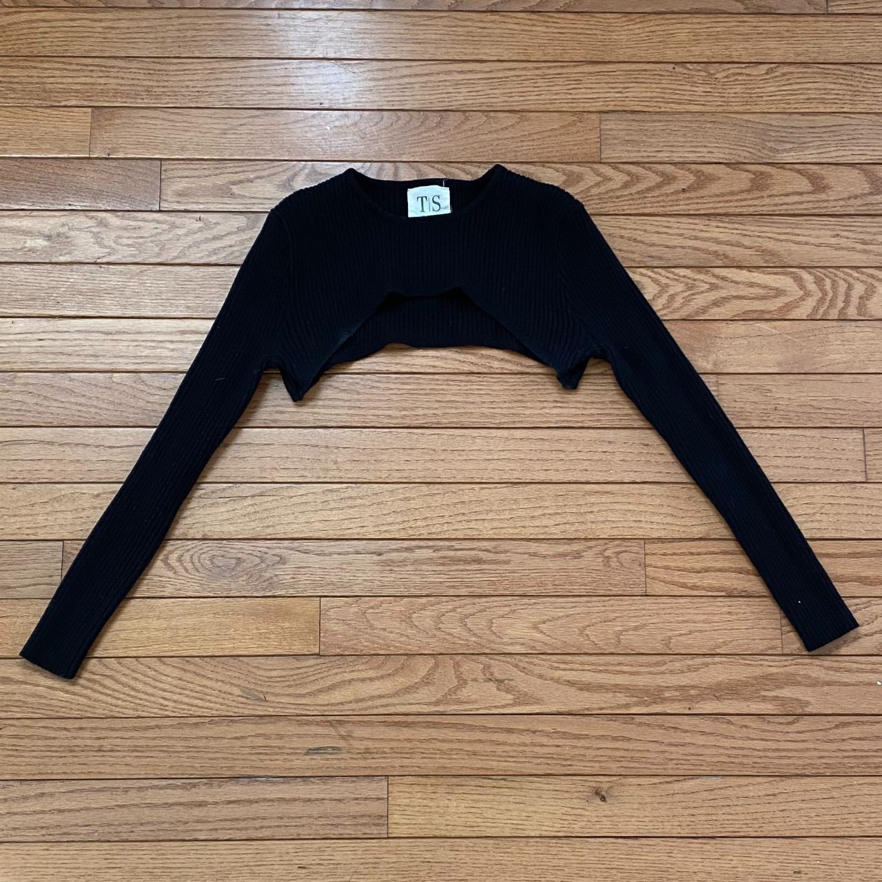 TWINE & STRING CROP TOP •knit material, sweater... - Depop