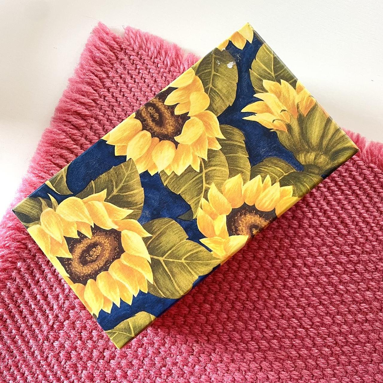 90s Sunflower Cardboard Decoration Storage Box. In... - Depop