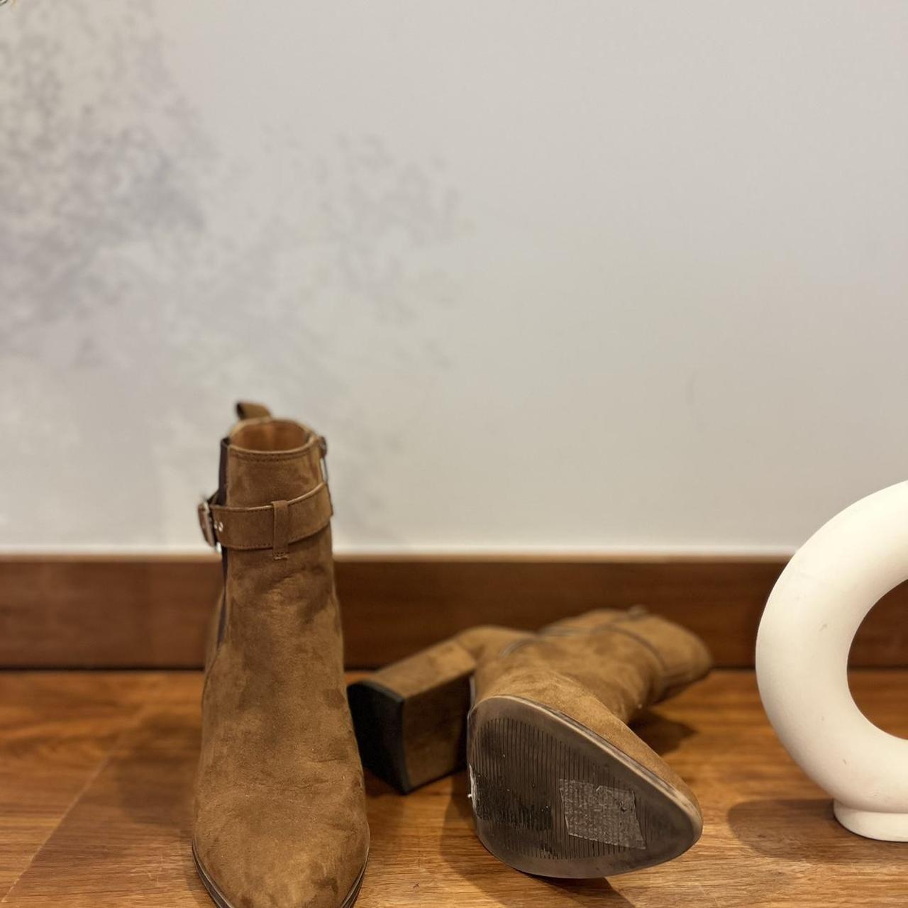 Brown dorothy perkins suede ankle boots. Ignore:... - Depop