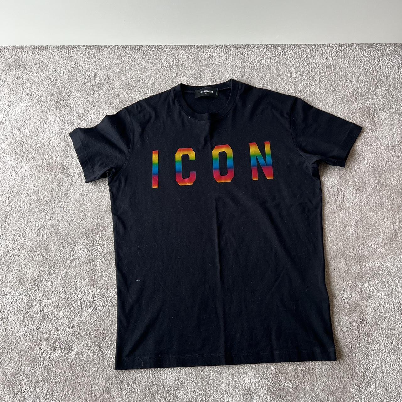 dsquared icon t-shirt nice top, worn a handful of... - Depop
