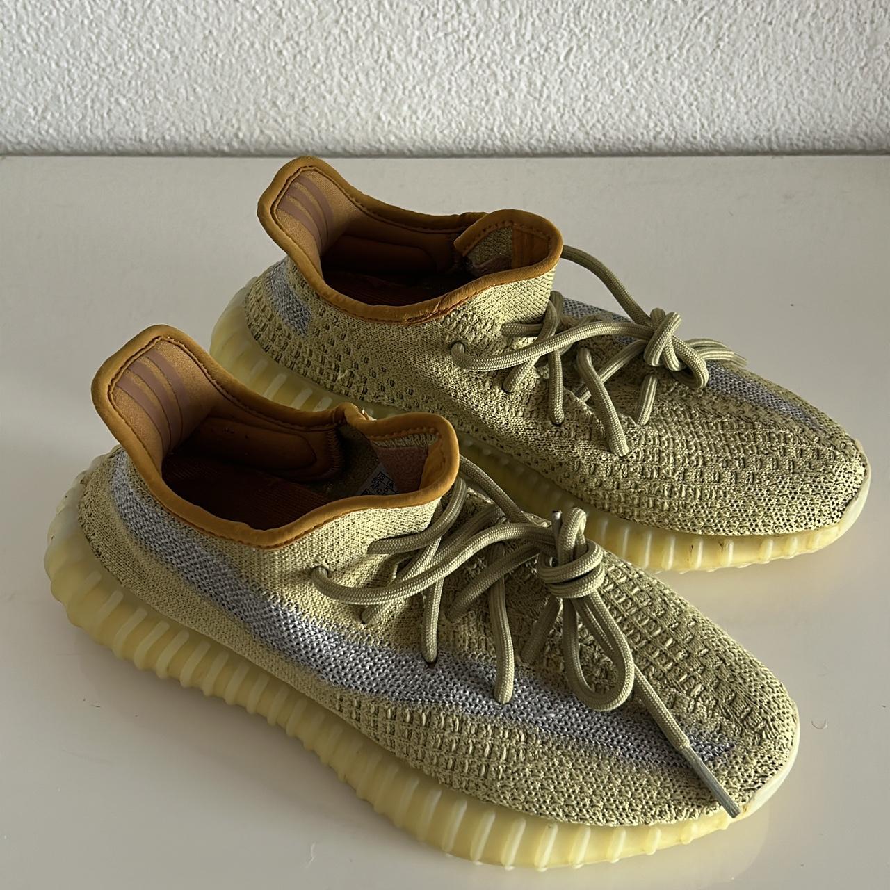 Yeezy boost v2 marsh Cond 8/10 Size 38 Price 100.- - Depop
