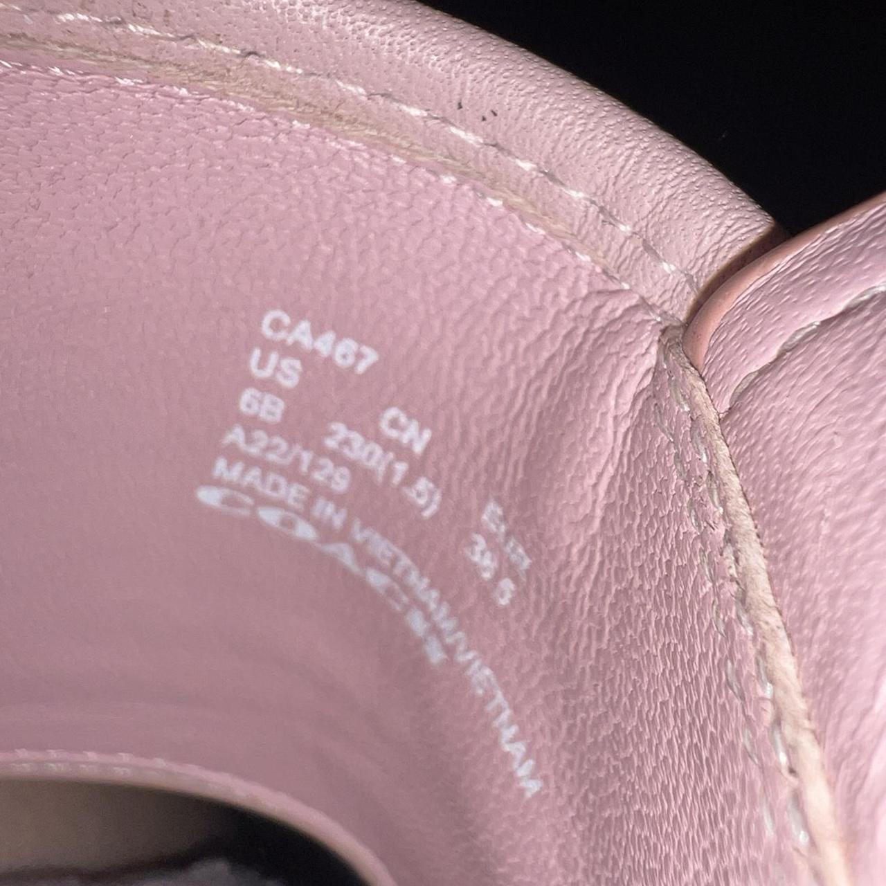 Coach Women's Pink Sandals | Depop