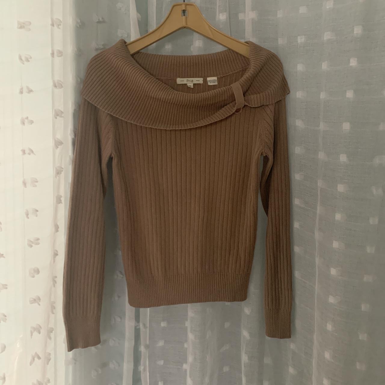 Rom Com Sweater ♀Pria, size M #00sromcom #Y2k... - Depop