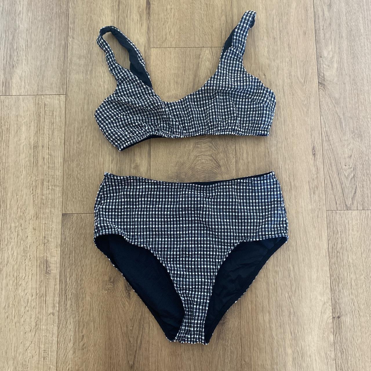 Seed bikini set - Depop