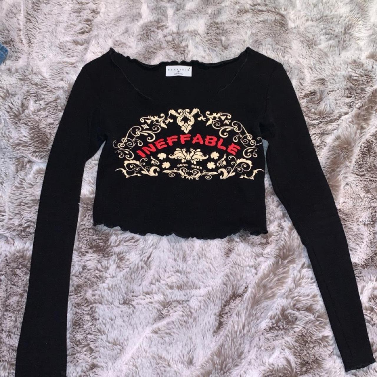 Longsleeve slogan cropped top Graphic T-shirt... - Depop