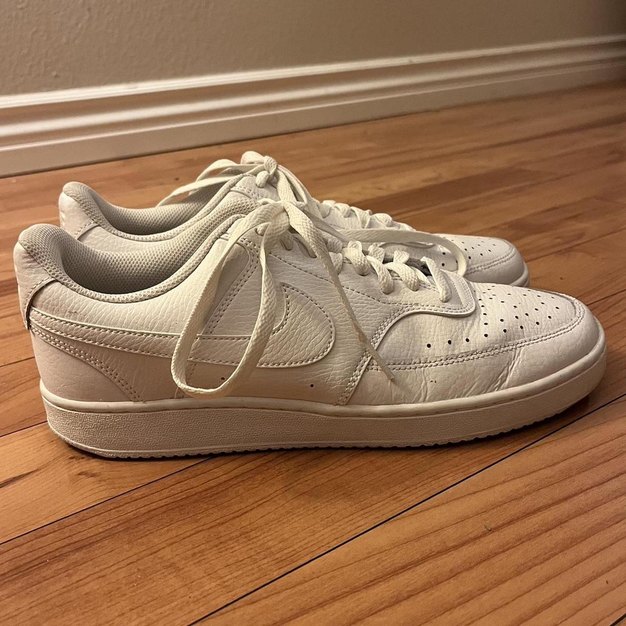 Nike Women's White Trainers | Depop