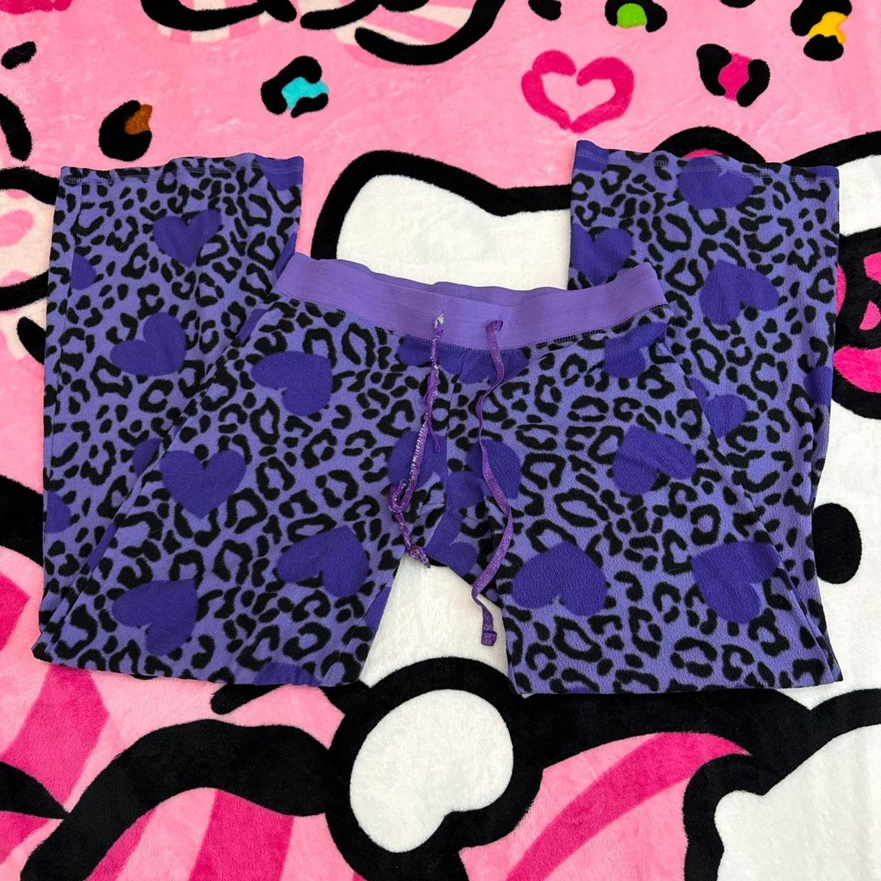 Y2K pajama pants in good condition Size medium but... - Depop