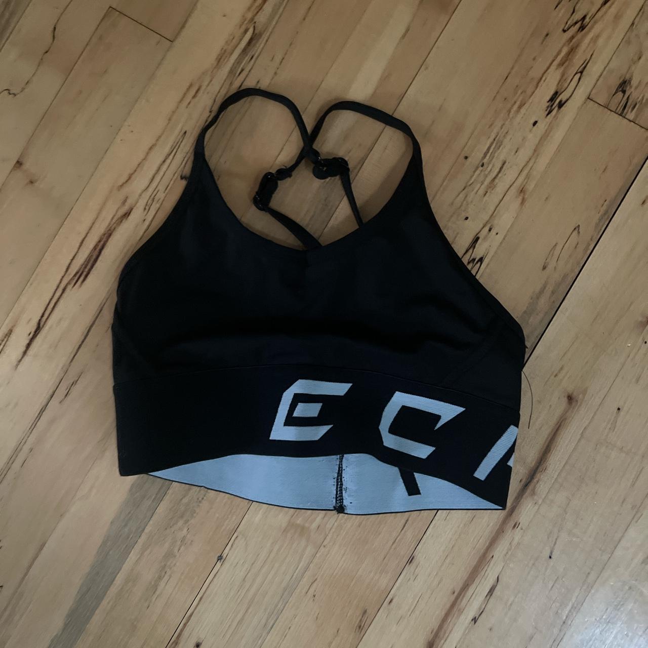 Echt sports bra- size xs, lightly worn! - Depop