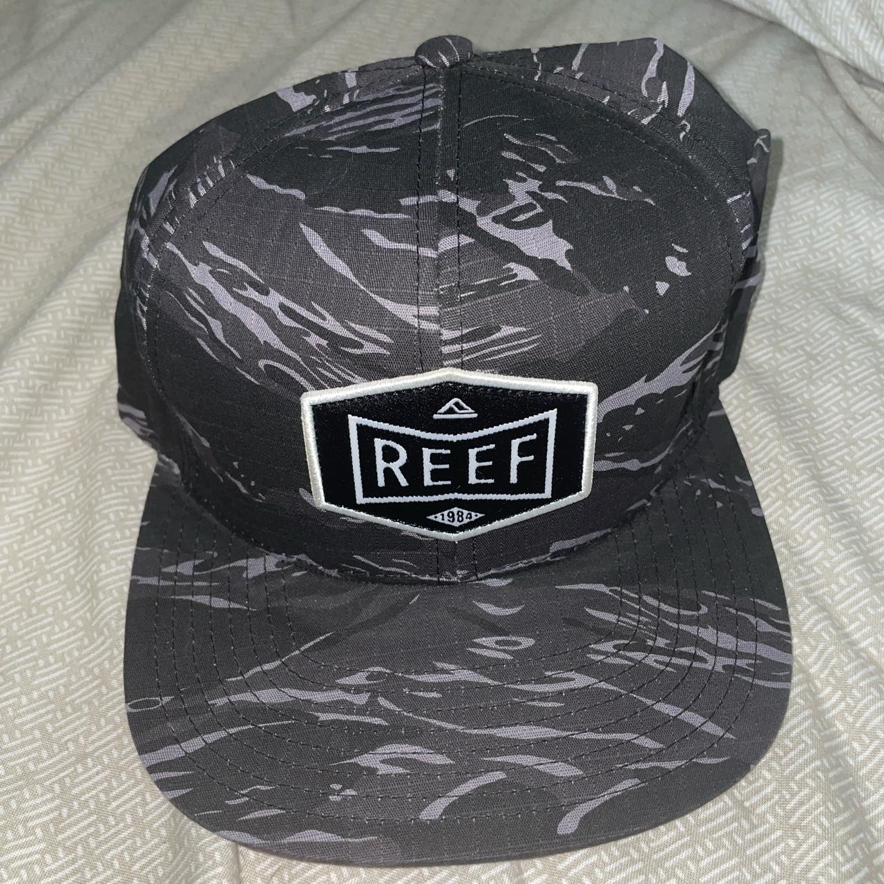 Reef Men's Black and Orange Hat | Depop