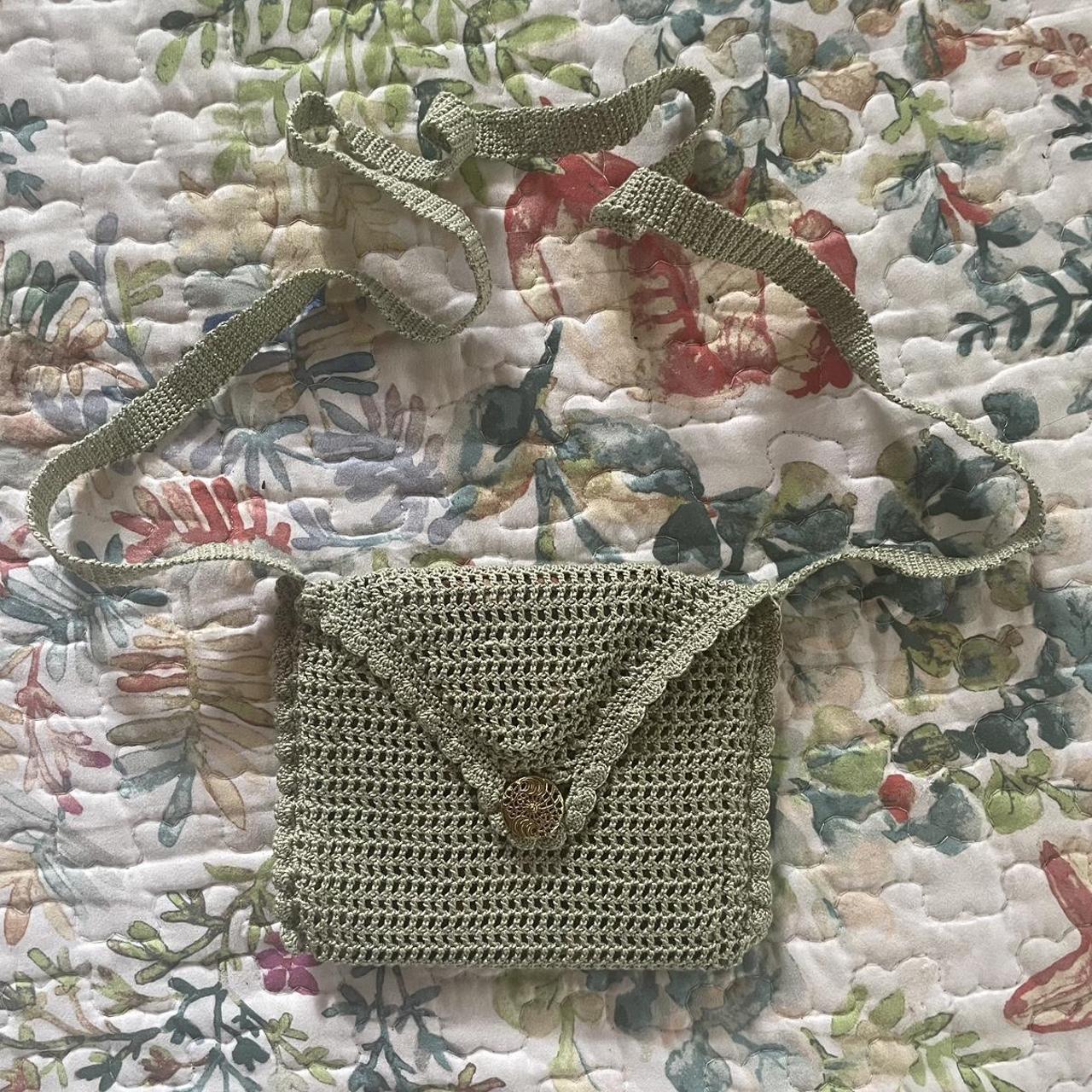 Adorable handmade tiny purse, really small can only... - Depop