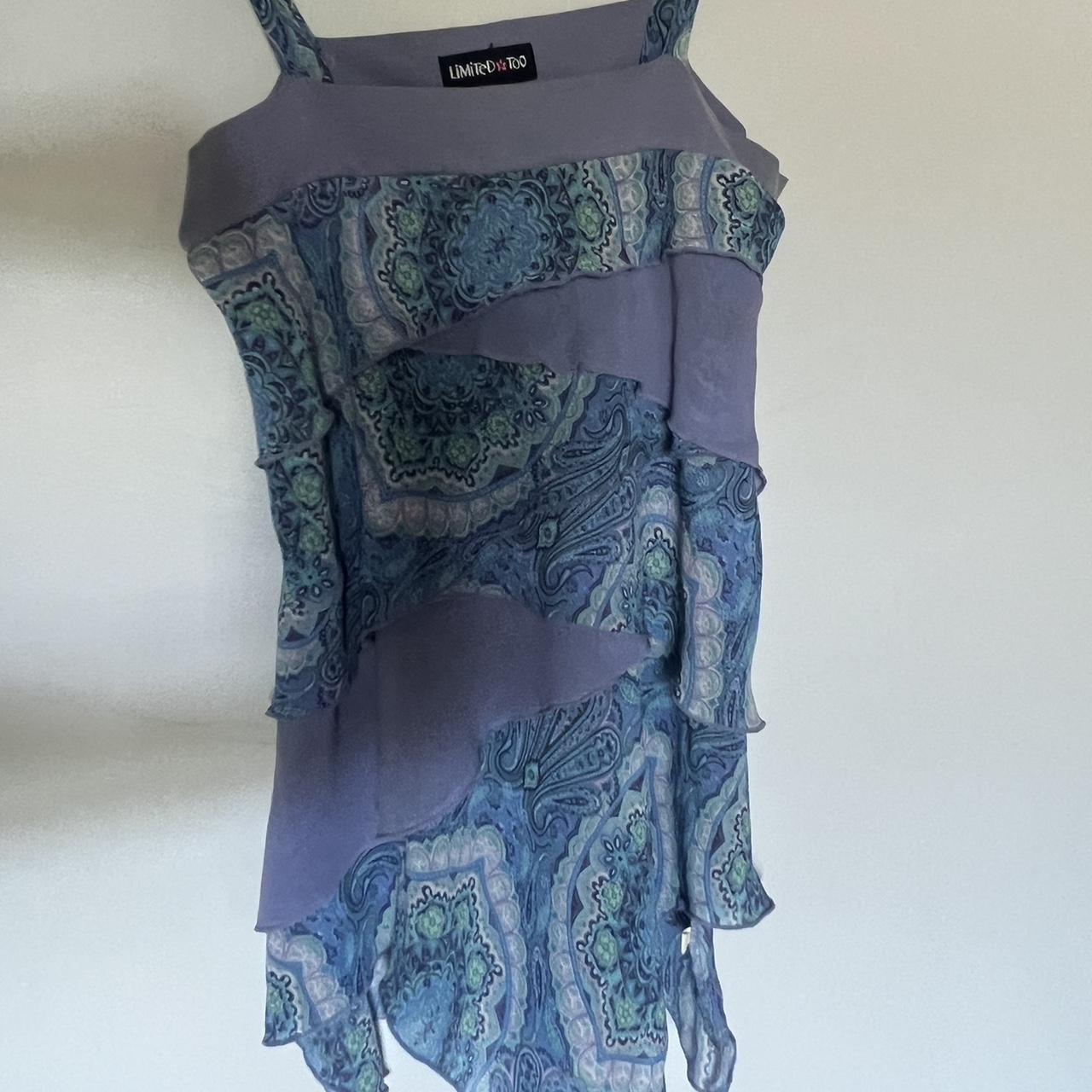 Limited too ruffle tank size small - Depop