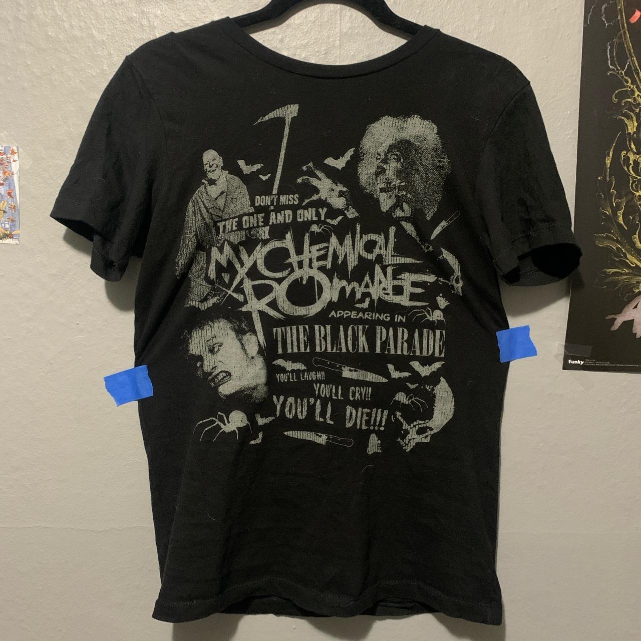 Hot Topic Men's Black and Grey T-shirt | Depop