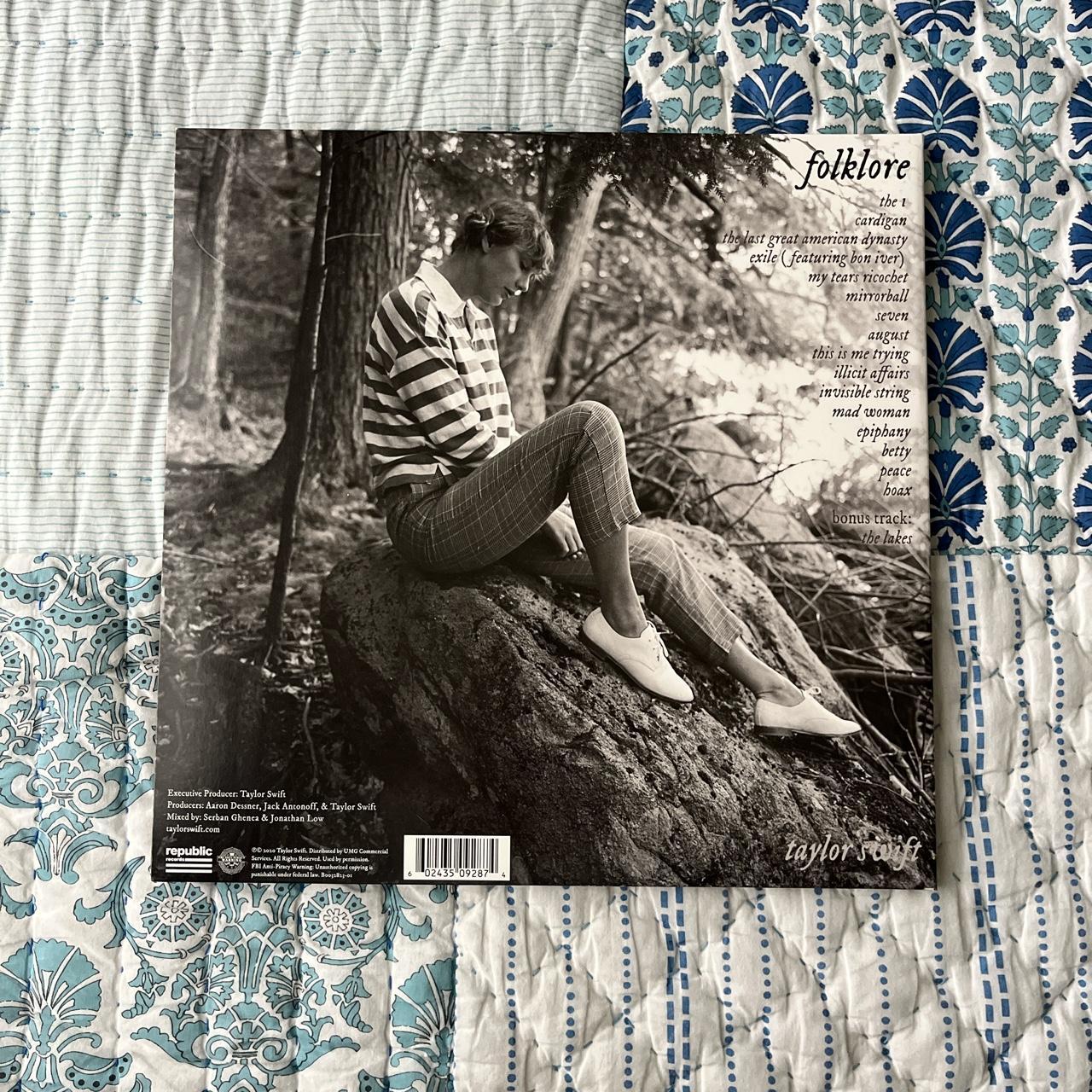 Taylor Swift Folklore vinyl album record - Depop