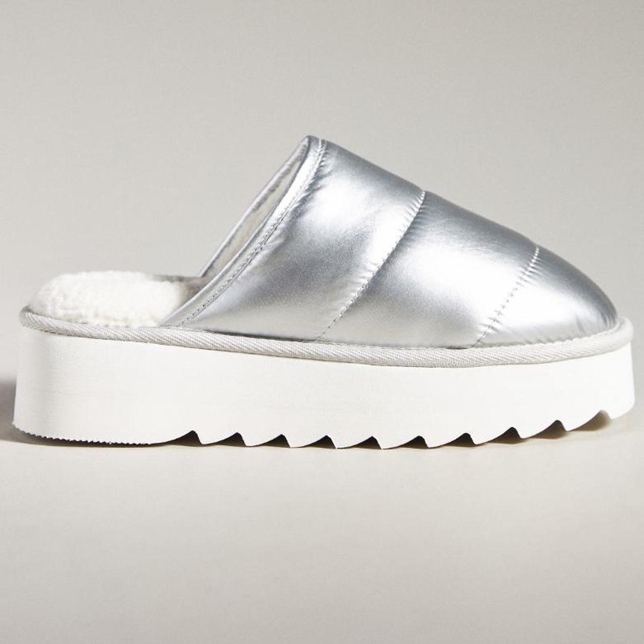 Anthropologie Maeve Puffy Platform Slippers in... - Depop