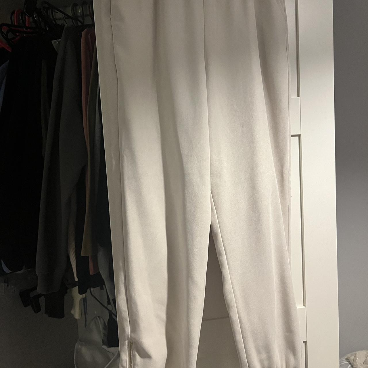 Zara material cargo type trousers. So comfortable - Depop