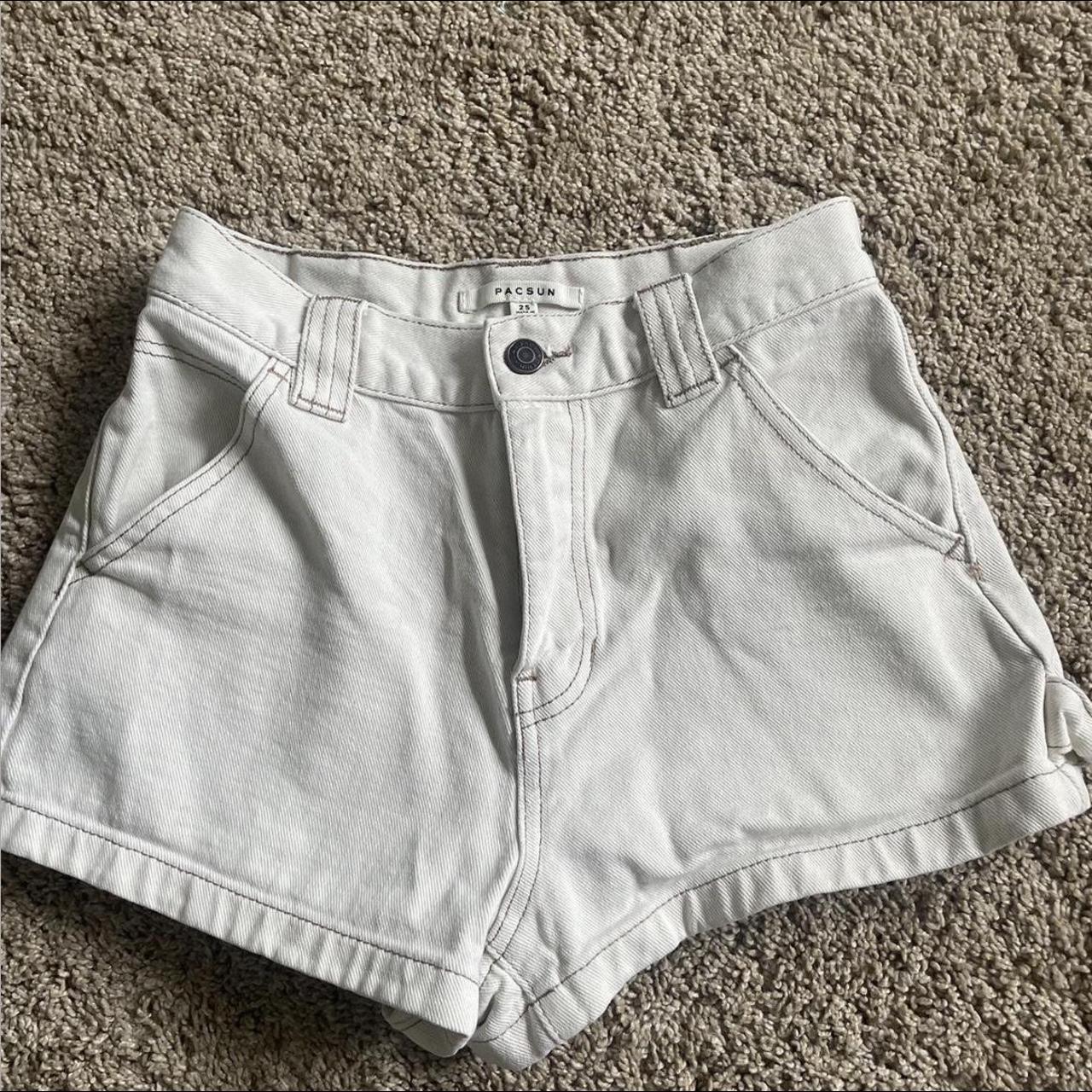 PacSun Women's Cream Shorts | Depop
