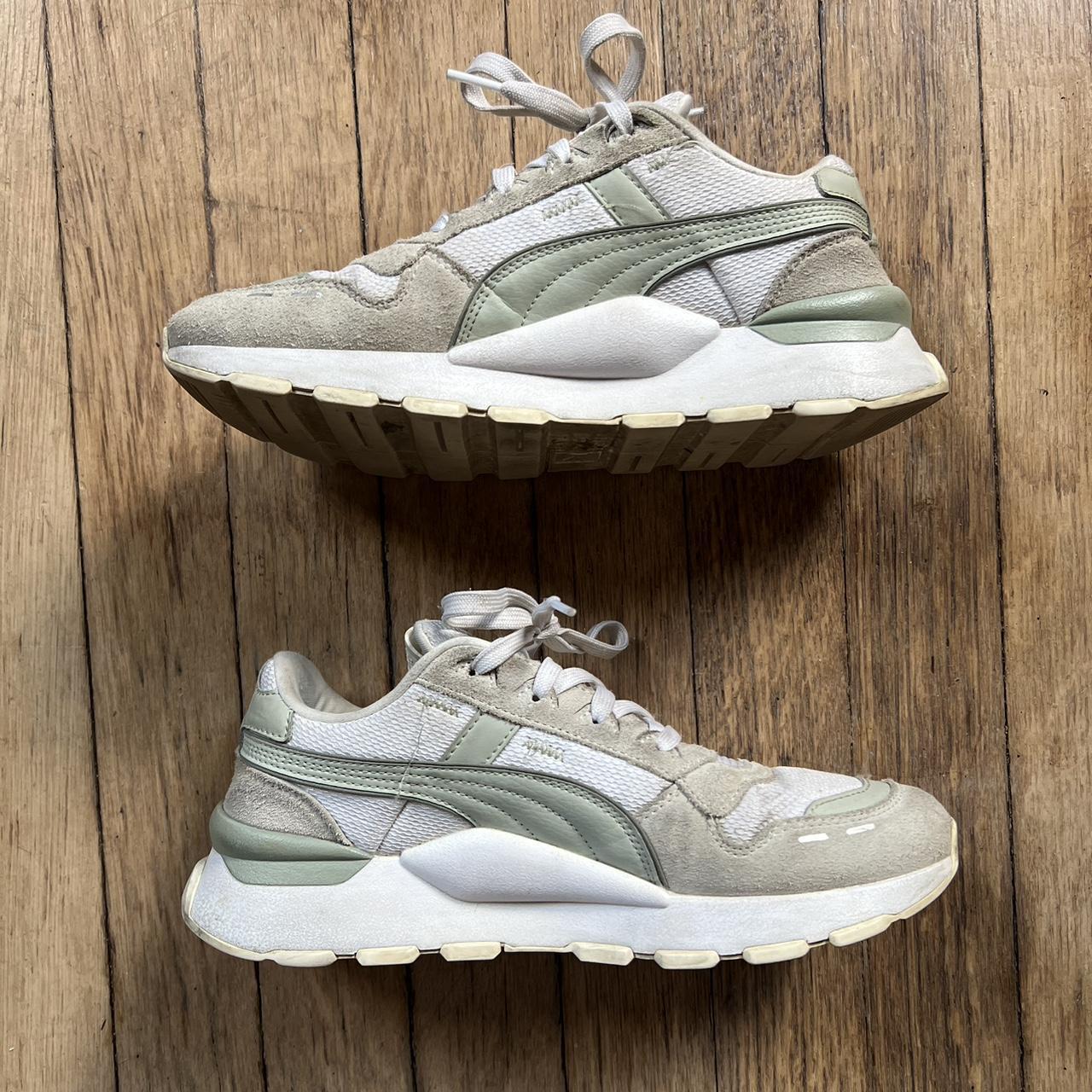 Puma Women's Green and White Trainers | Depop