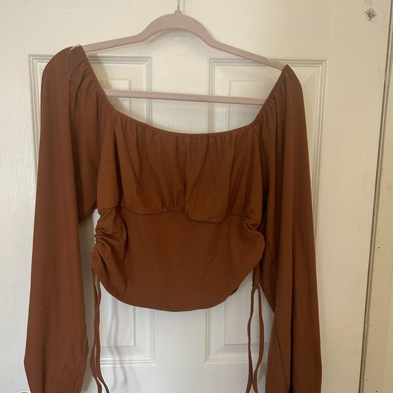 Brown long sleeve top, it scrunches on the sides. I... - Depop