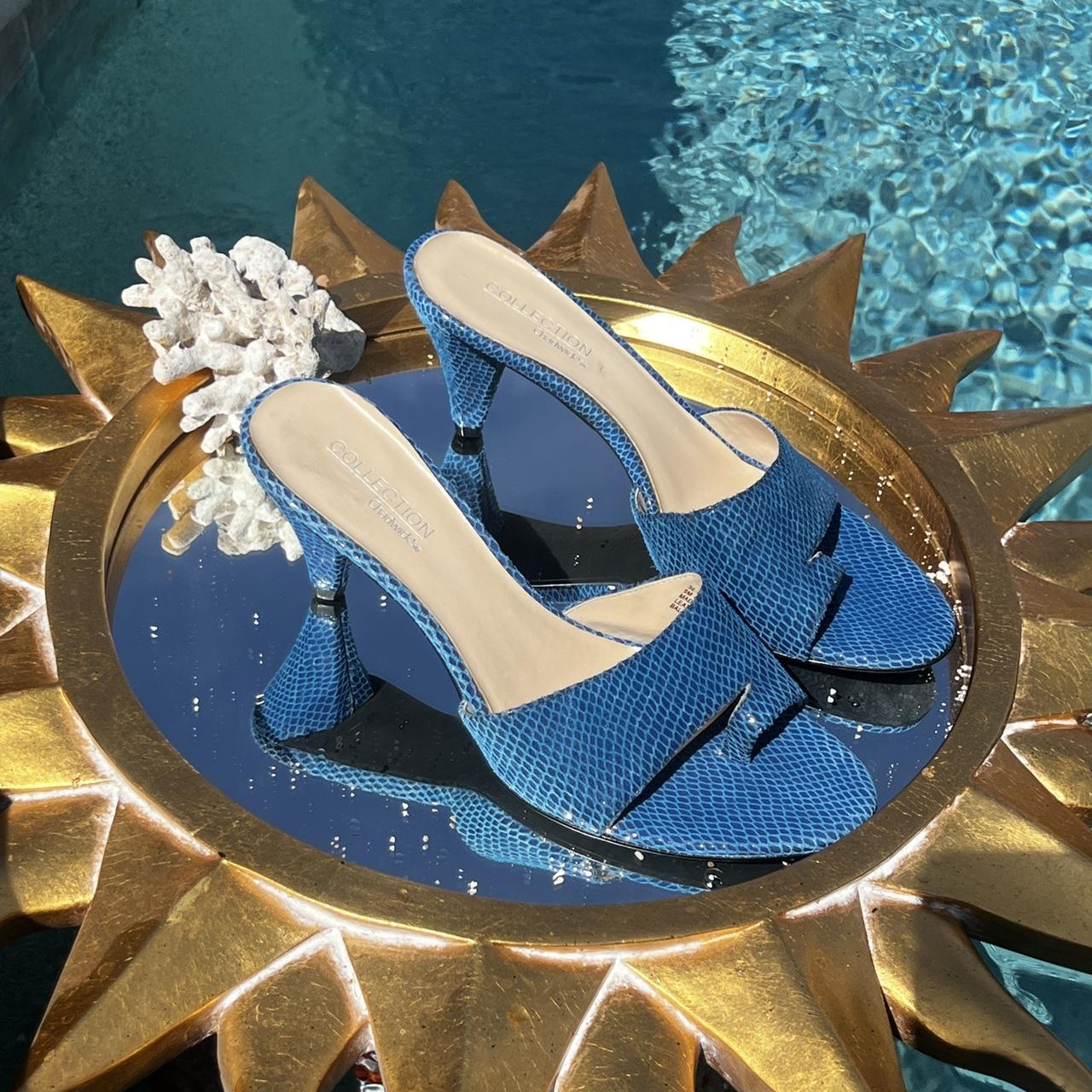 Women's Blue Courts | Depop