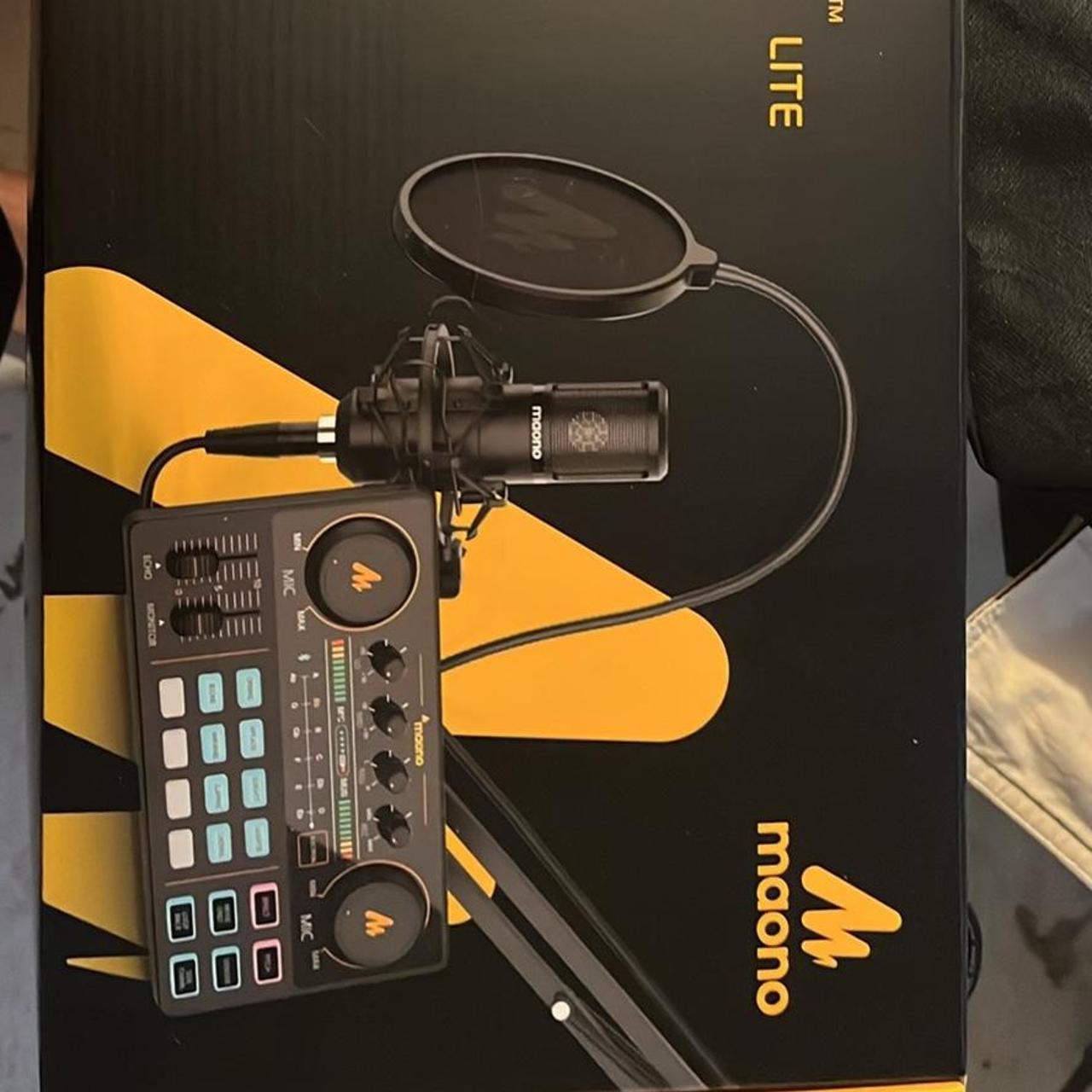 Audio Interface with Microphone. Perfect for any... - Depop