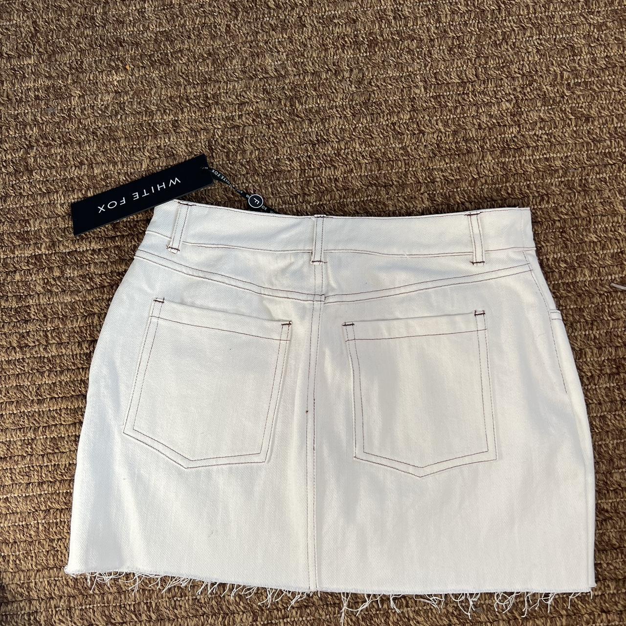 White fox set $65 RPR $120 Condition brand new with... - Depop