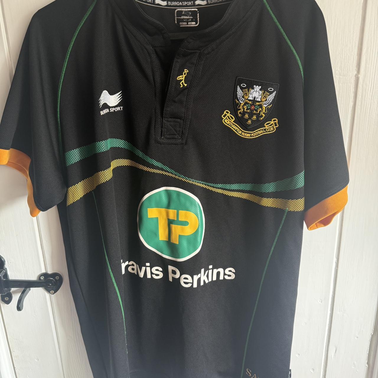 Northampton Saints 2016/17 training rugby top size... - Depop