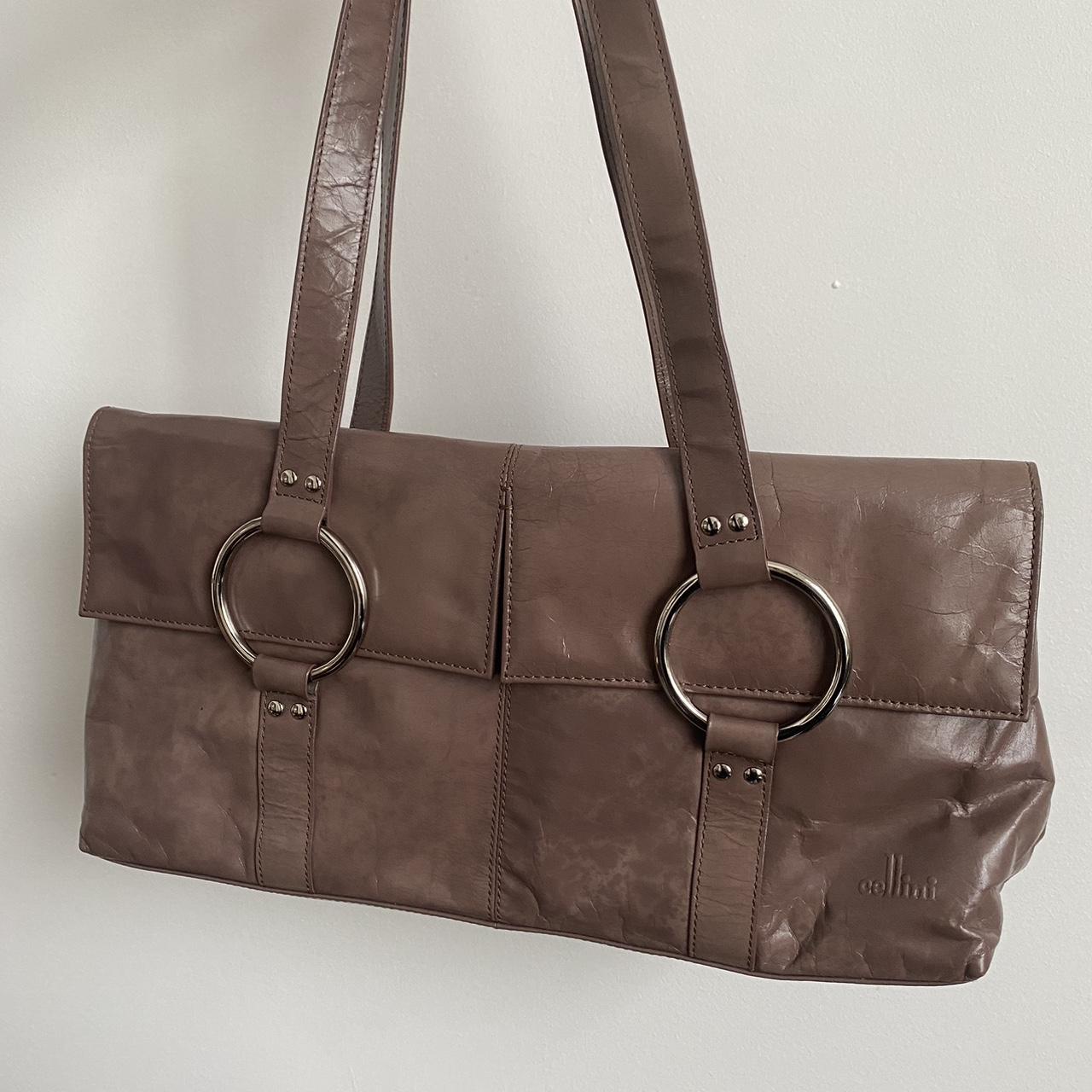 Cute Bellini shoulder bag Lots of pockets Medium to... - Depop