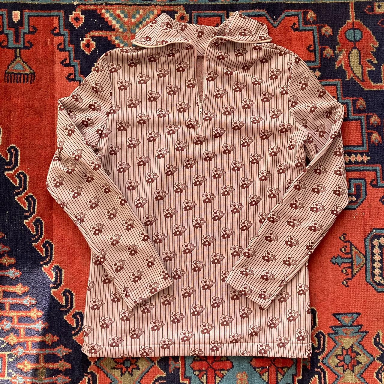 True vintage 1970s Beeline Fashions floral... - Depop