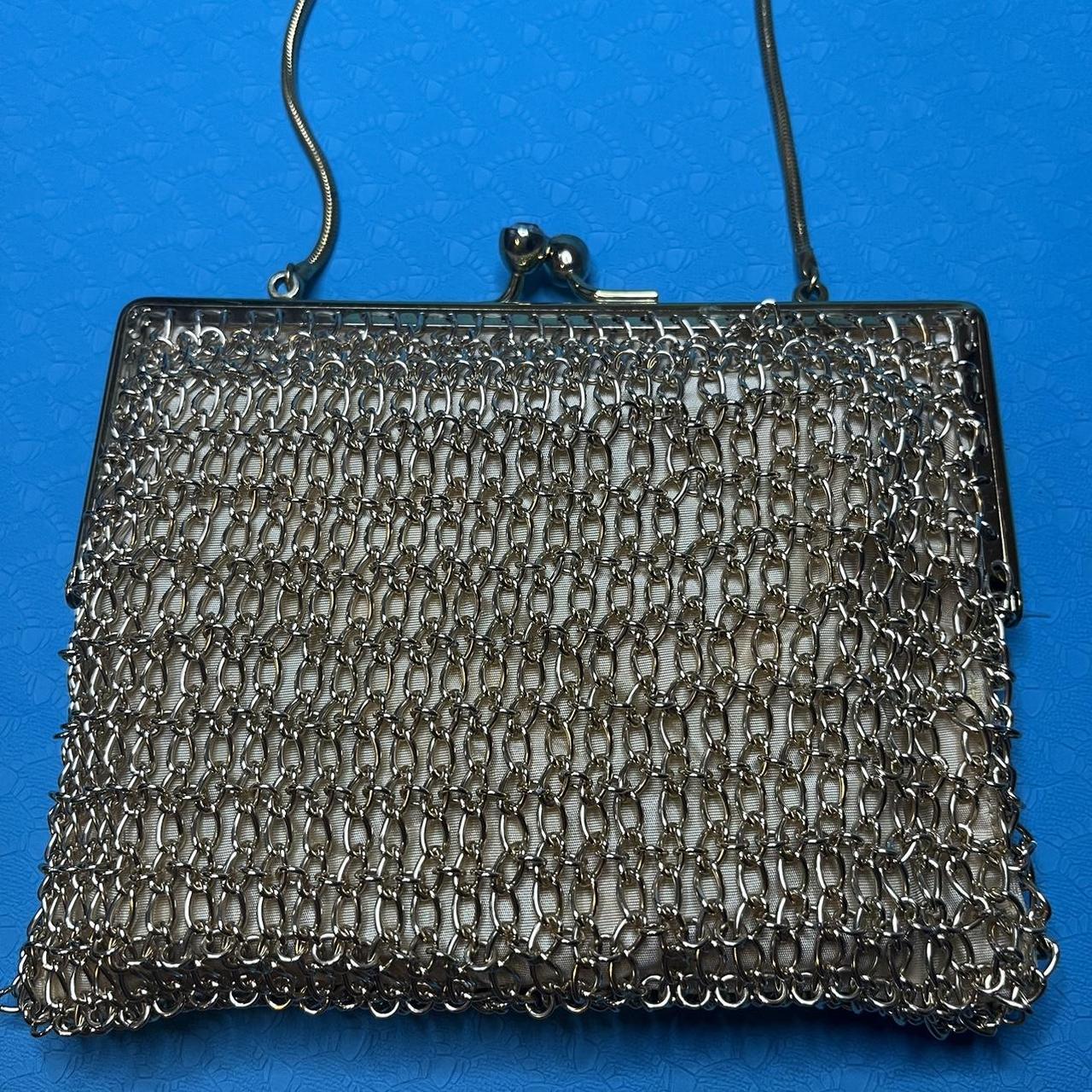 vintage gold chain link purse 💛 •7 in by 5 in •in... - Depop