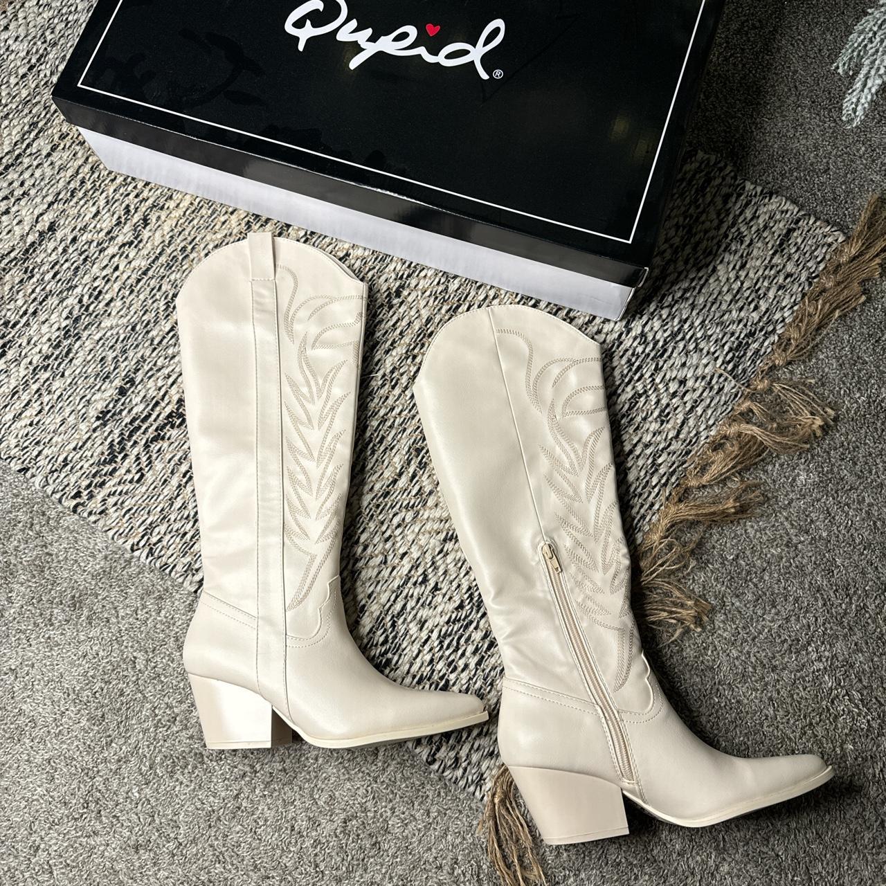 Cream colored cowgirl boots - Depop