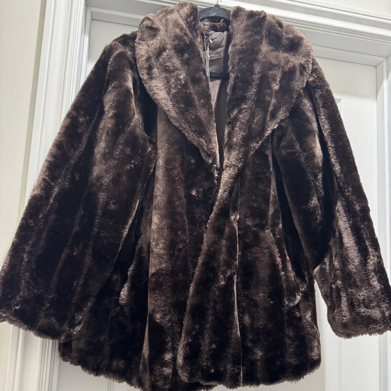 Thrifted brown fur coat I'm 5'5 and it fits perfect... - Depop