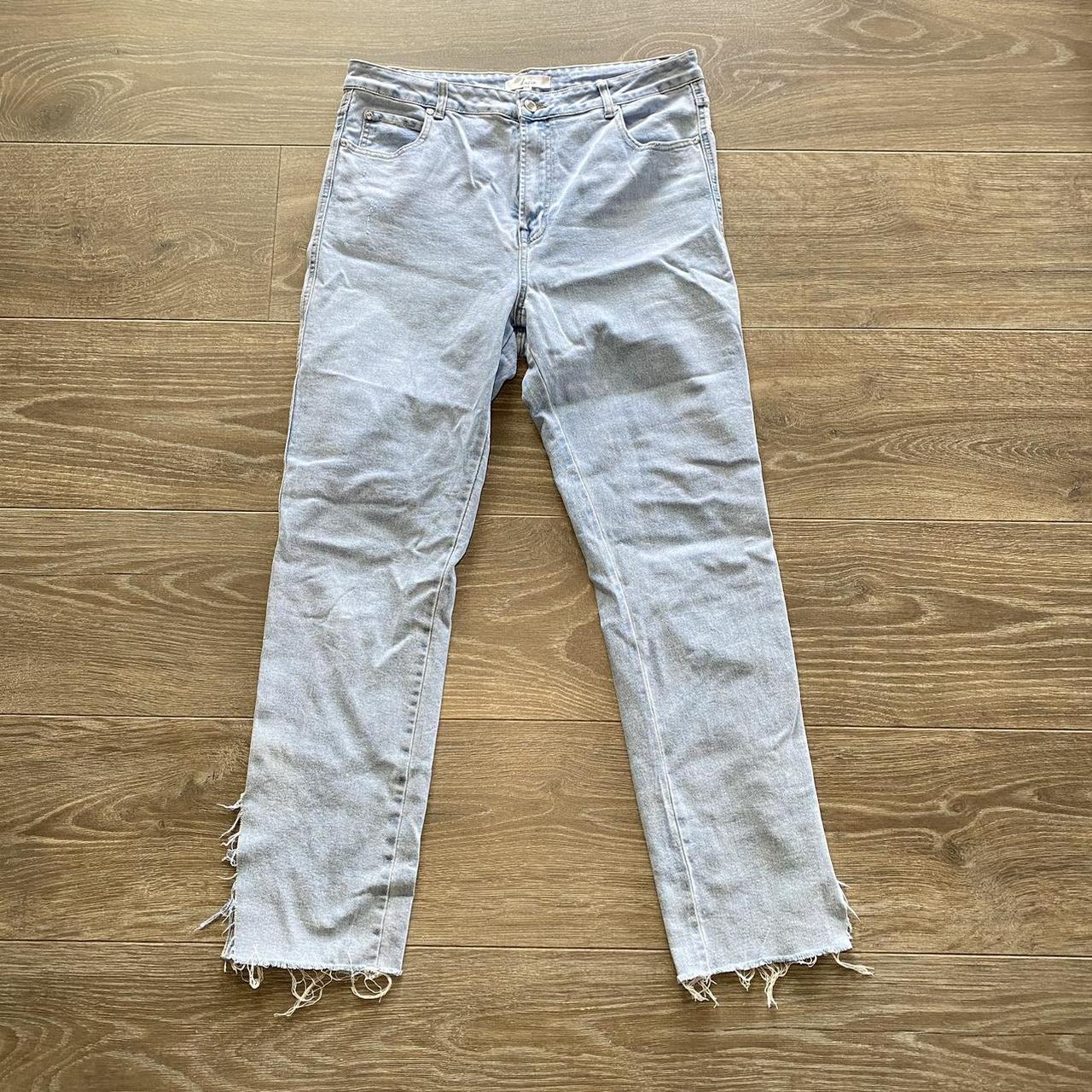 Dazie jeans - The Iconic Size 18, worn once - Depop