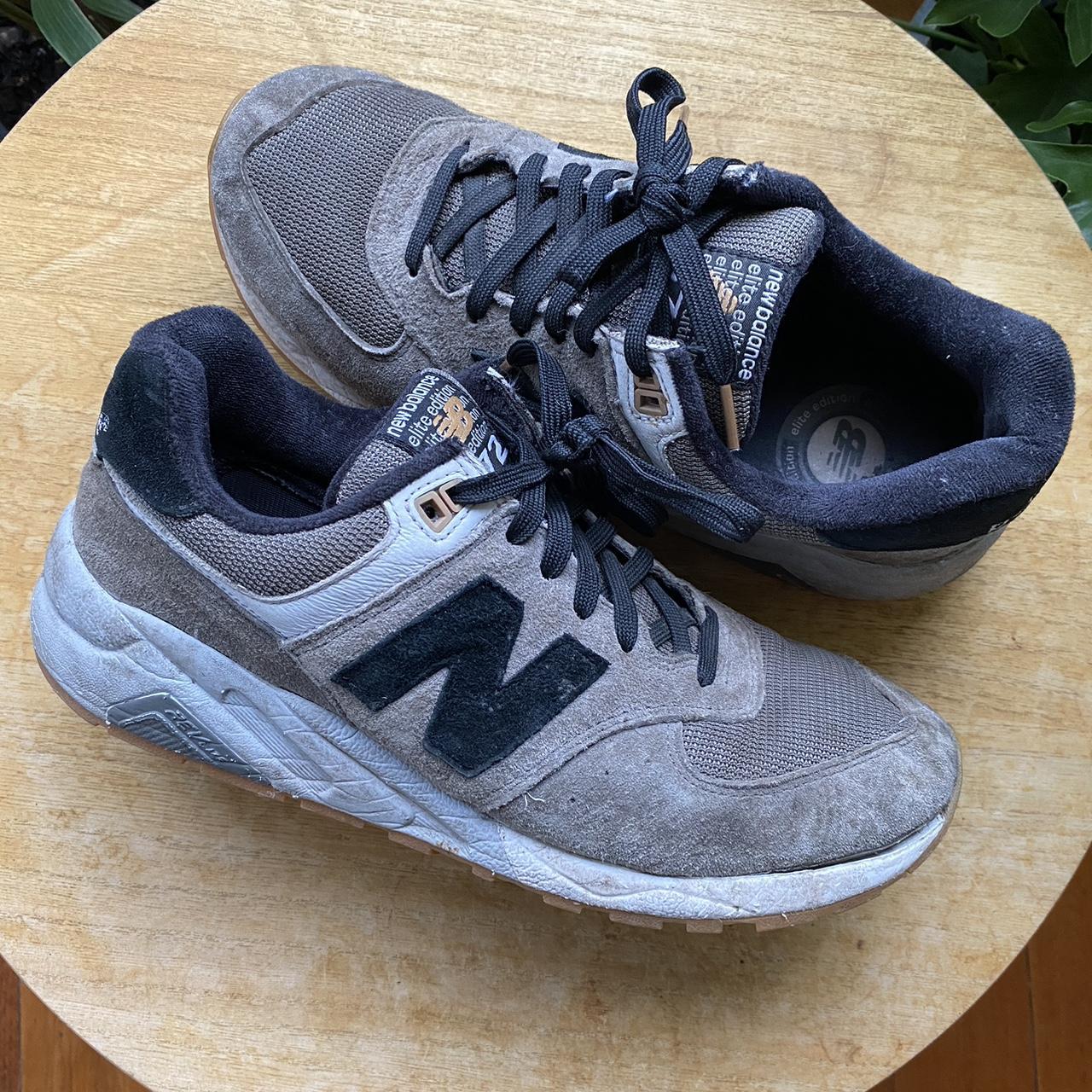 NEW BALANCE 572 - Still in great condition, minor... - Depop