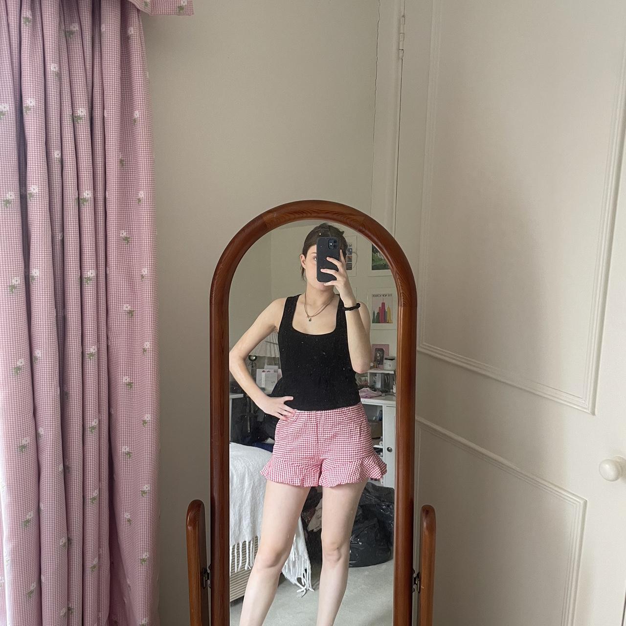 Red and white checked shorts with ruffled hem - Depop