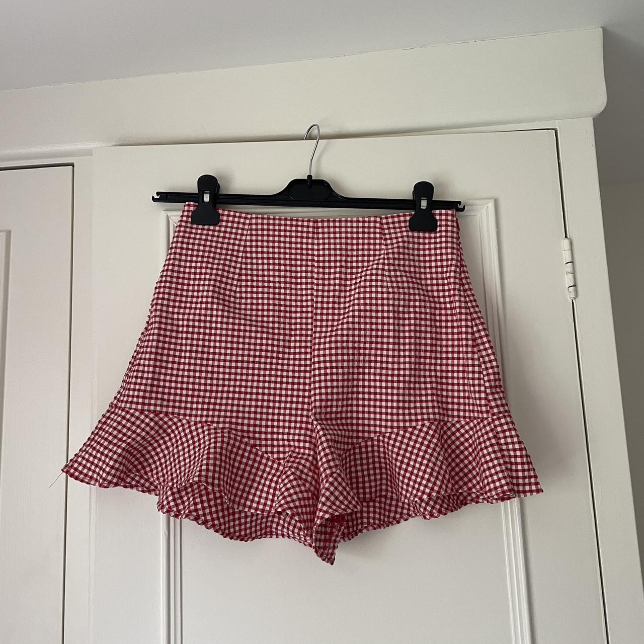 Red and white checked shorts with ruffled hem - Depop
