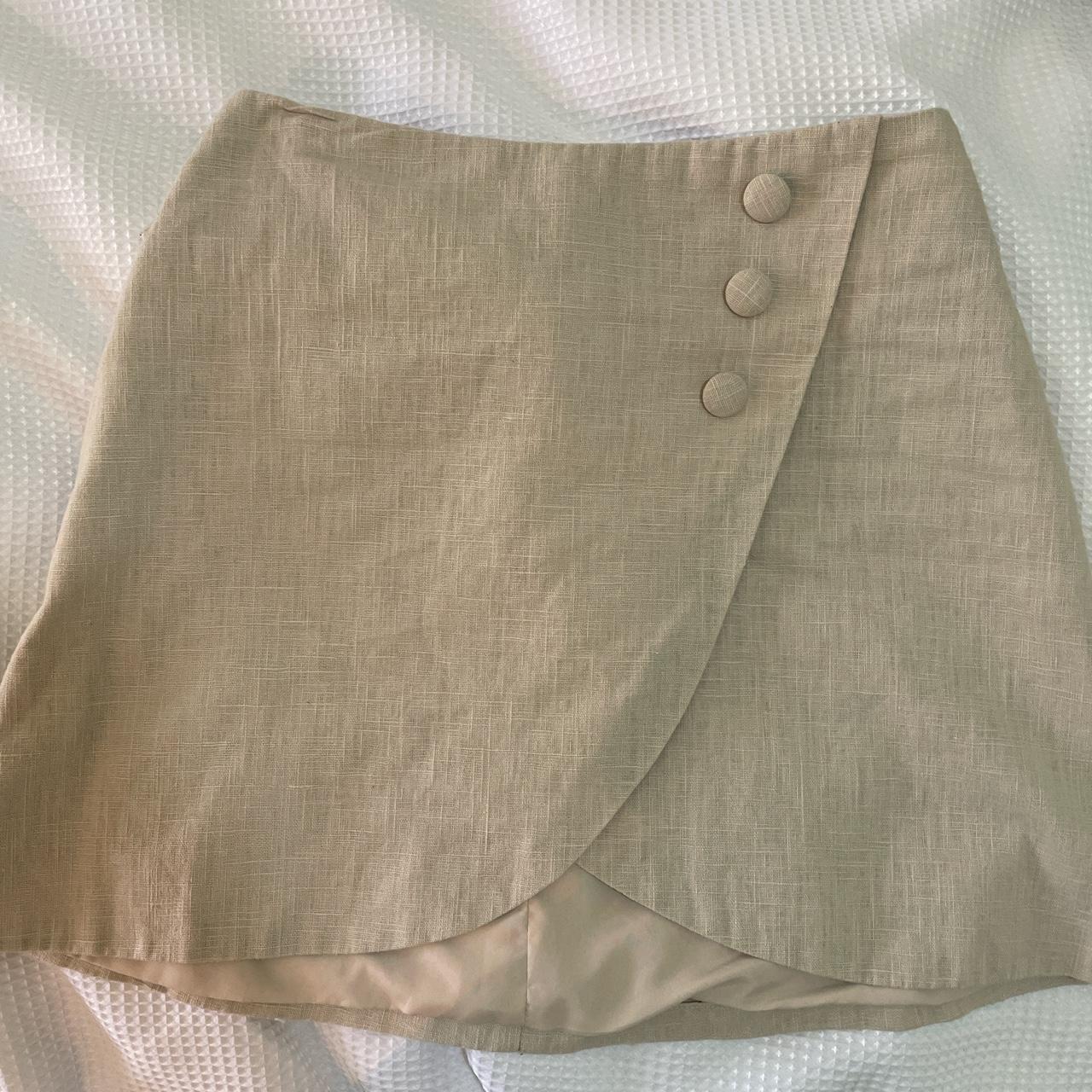 Beige skirt, size 8. Supré skirt in excellent... - Depop