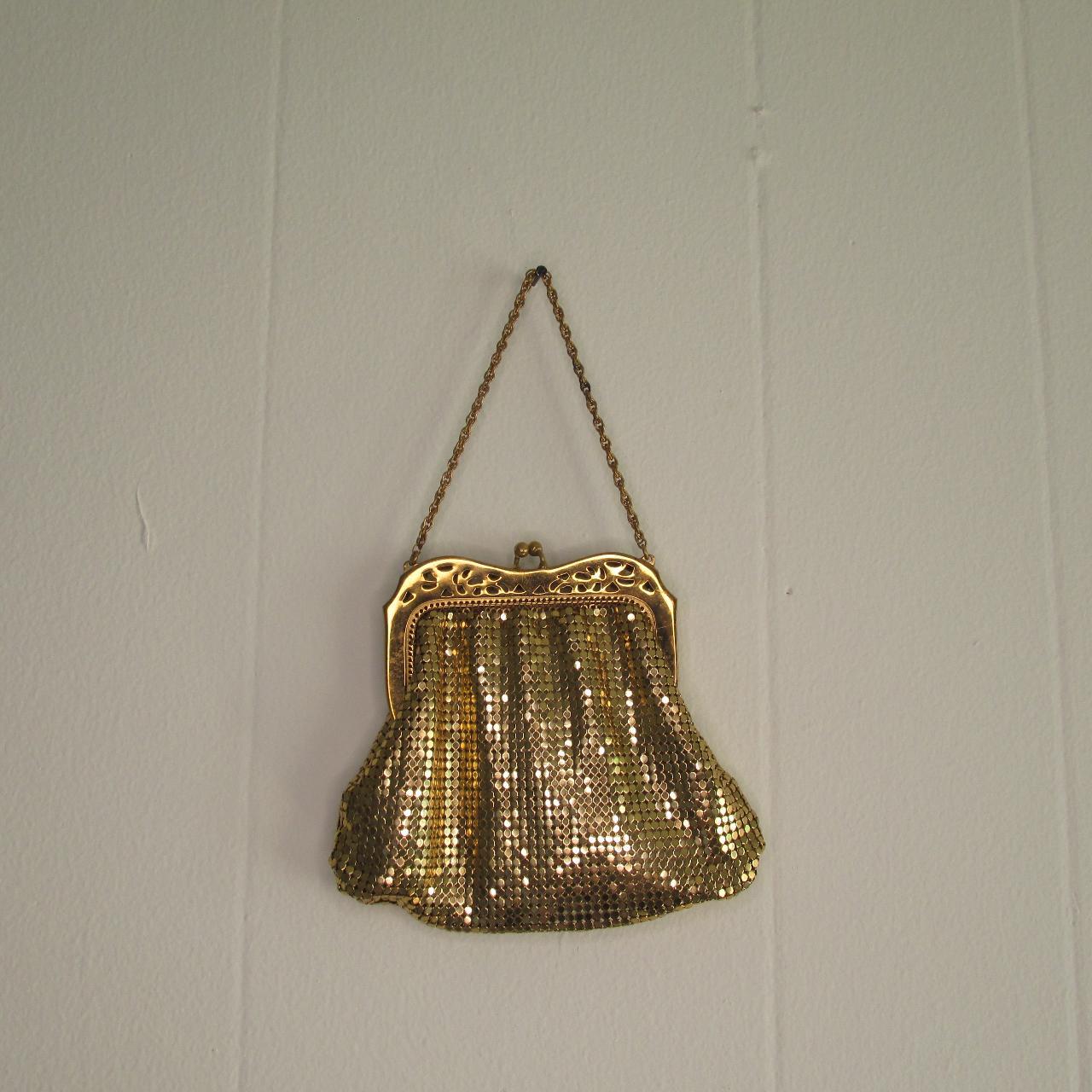 adorable gold coin purse gold vintage mesh metal... - Depop