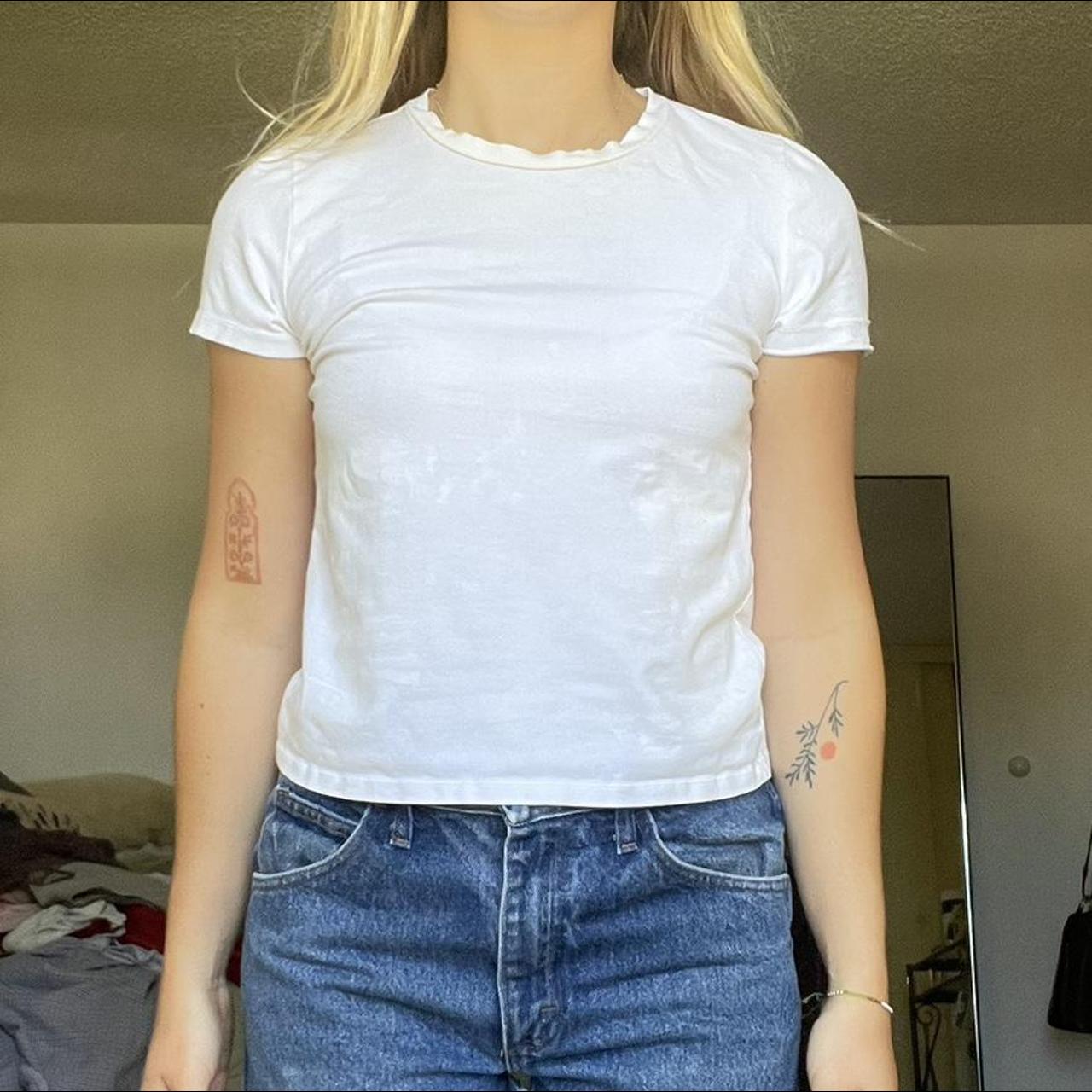 August Silk white t shirt. sooo comfortable. size M - Depop