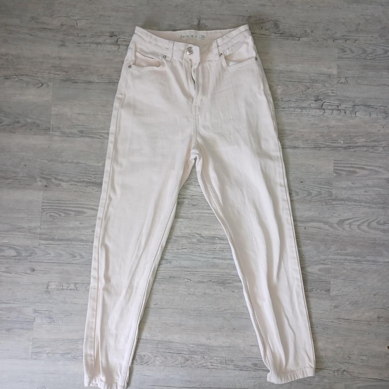 Cream colored jeans, good condition - Depop