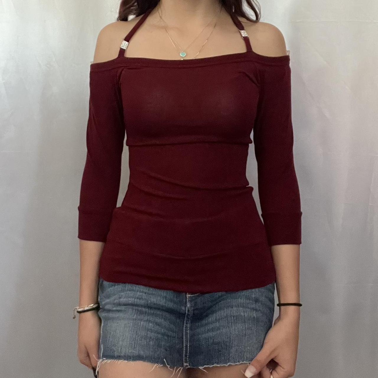 Y2k top Nwot 2000s form fitting top size s! *see all... - Depop