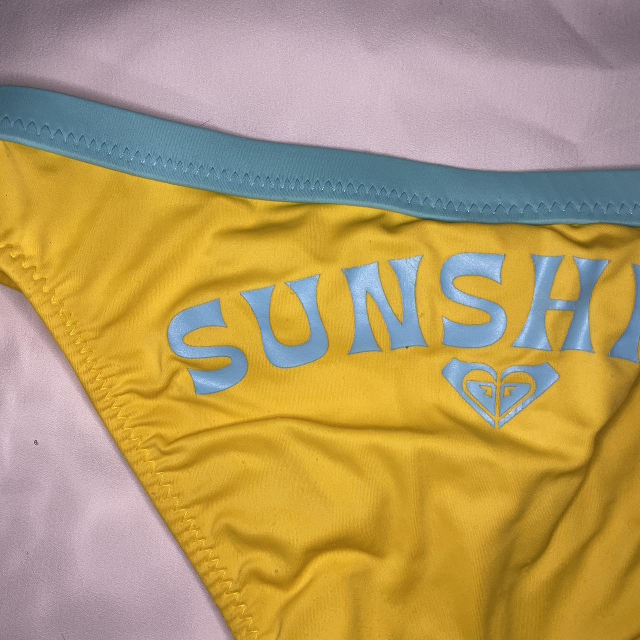 Roxy swim bottoms. Minor pilling - Depop
