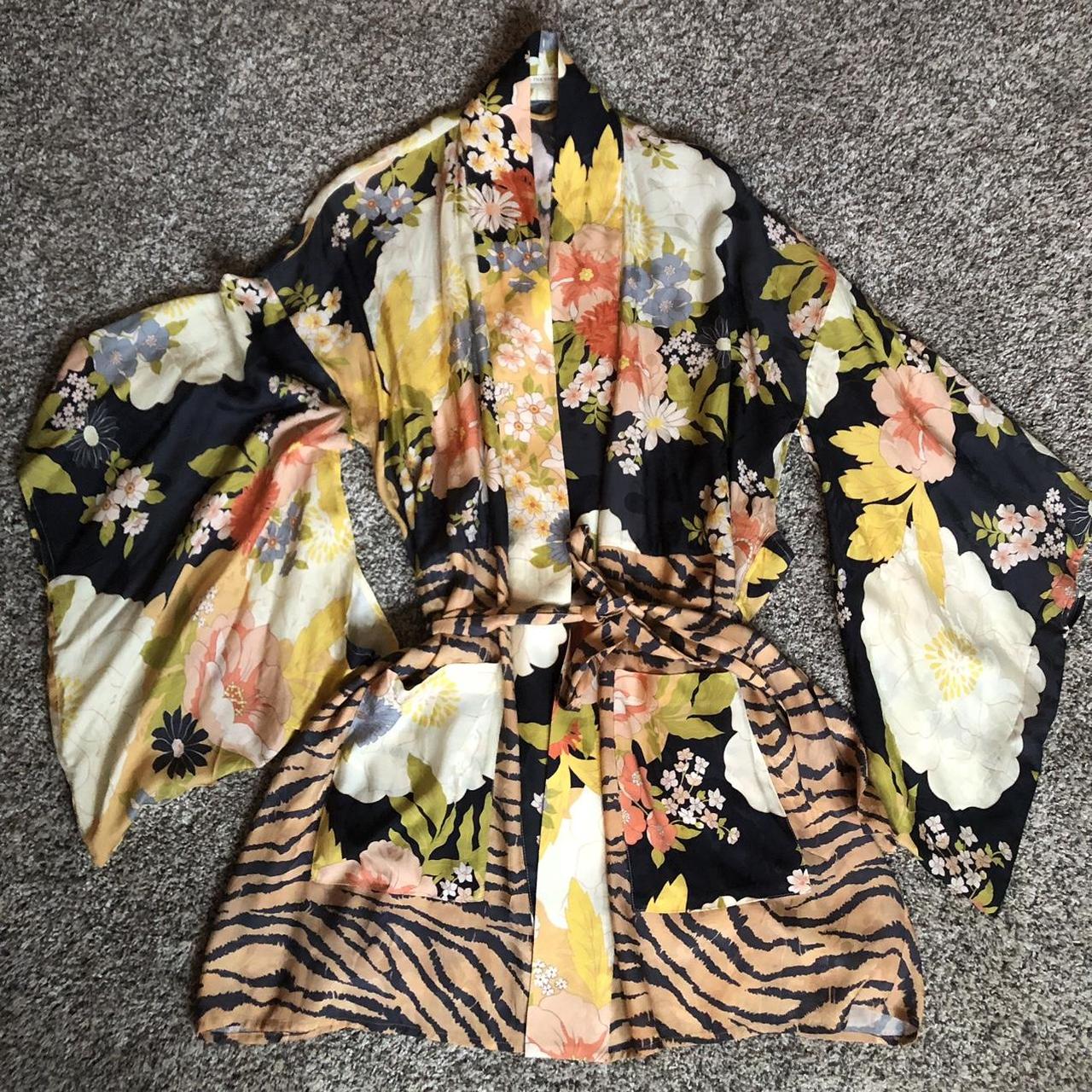 Spell and Gypsy Tyler Robe size S/M. Fits XS-medium.... - Depop