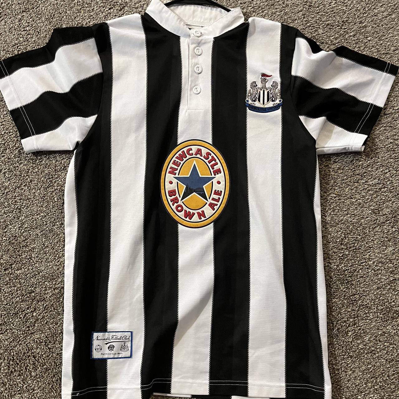 1995 vintage Newcastle jersey - Depop