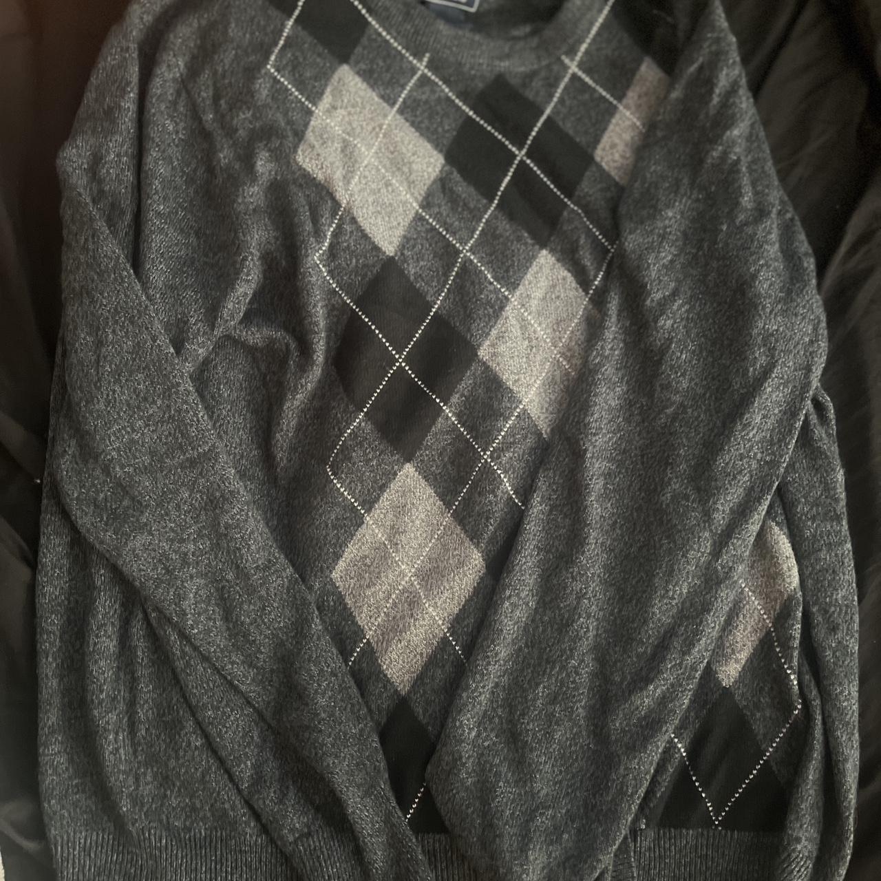 Grey diamond patterned sweater Light weight and... - Depop