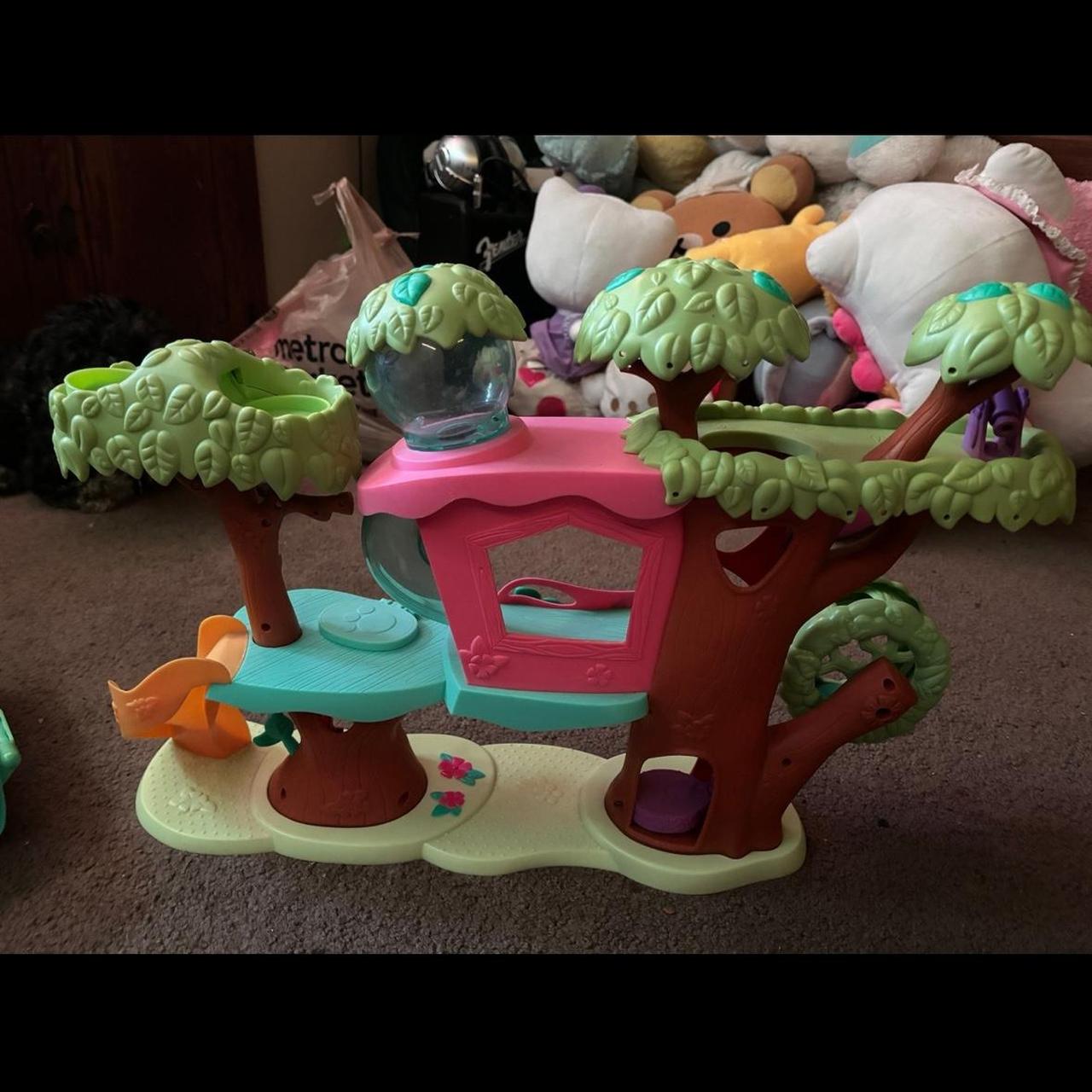 Lps jungle play set Comes as shown Offers welcome | Depop