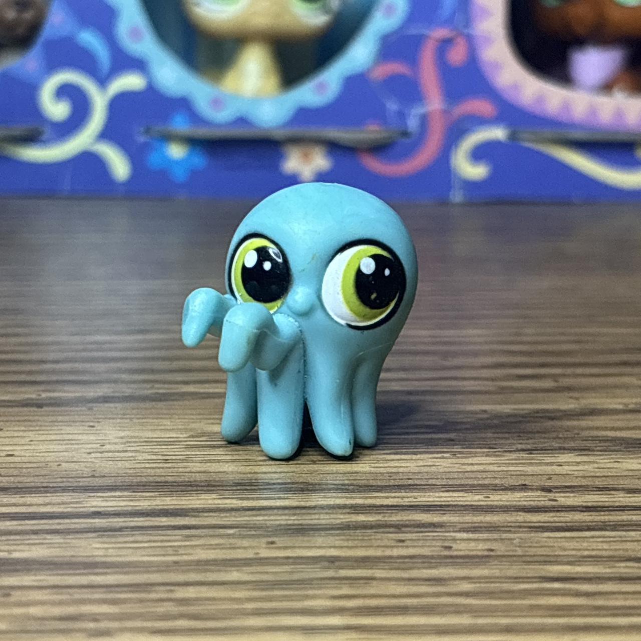 Lps mini Comes as shown Offers welcome | Depop