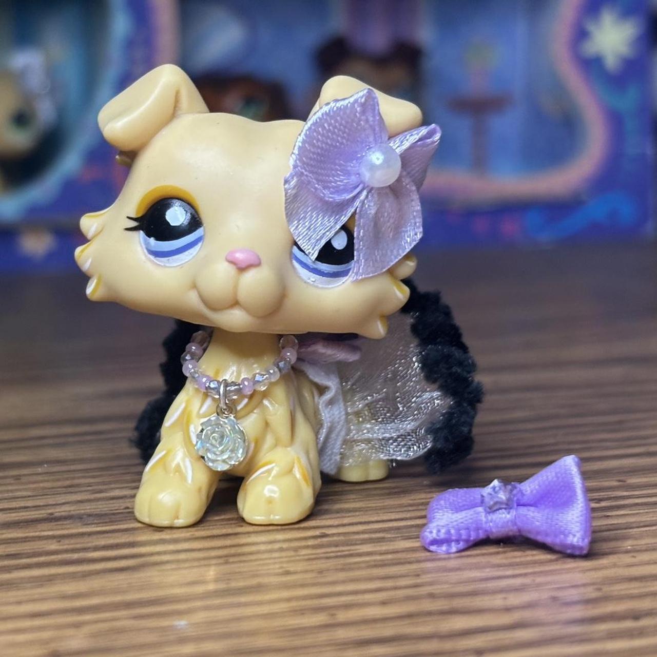 Lps purple, white, and black outfit set Comes... | Depop