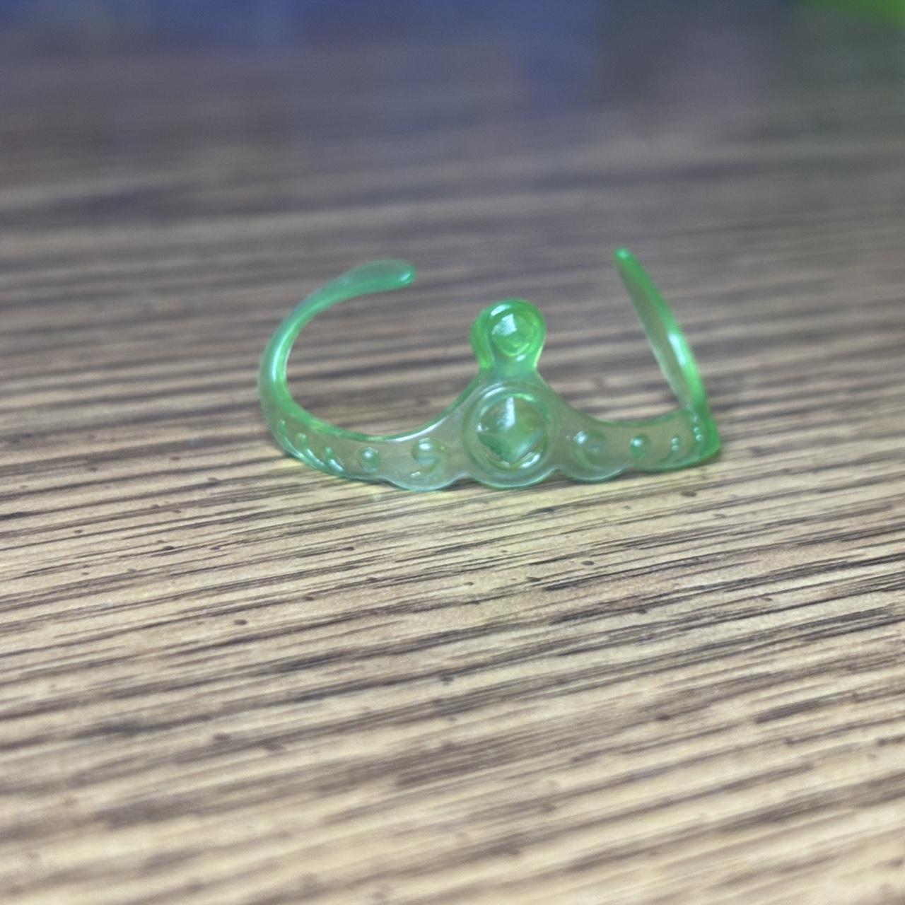 Lps green crown LPS NOT INCLUDED Comes as... | Depop