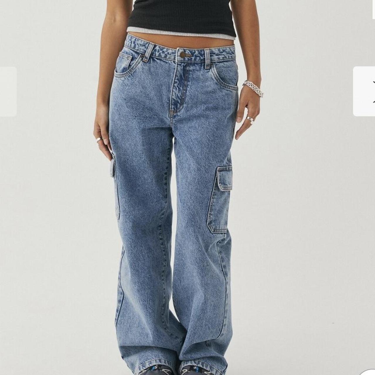 Supre cargo denim jean. low rise. Brand new. Size 8 - Depop