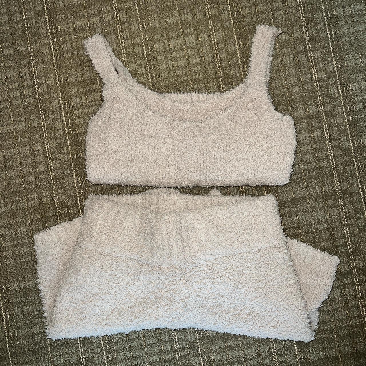 Skims Women's Cream and Tan Pajamas | Depop